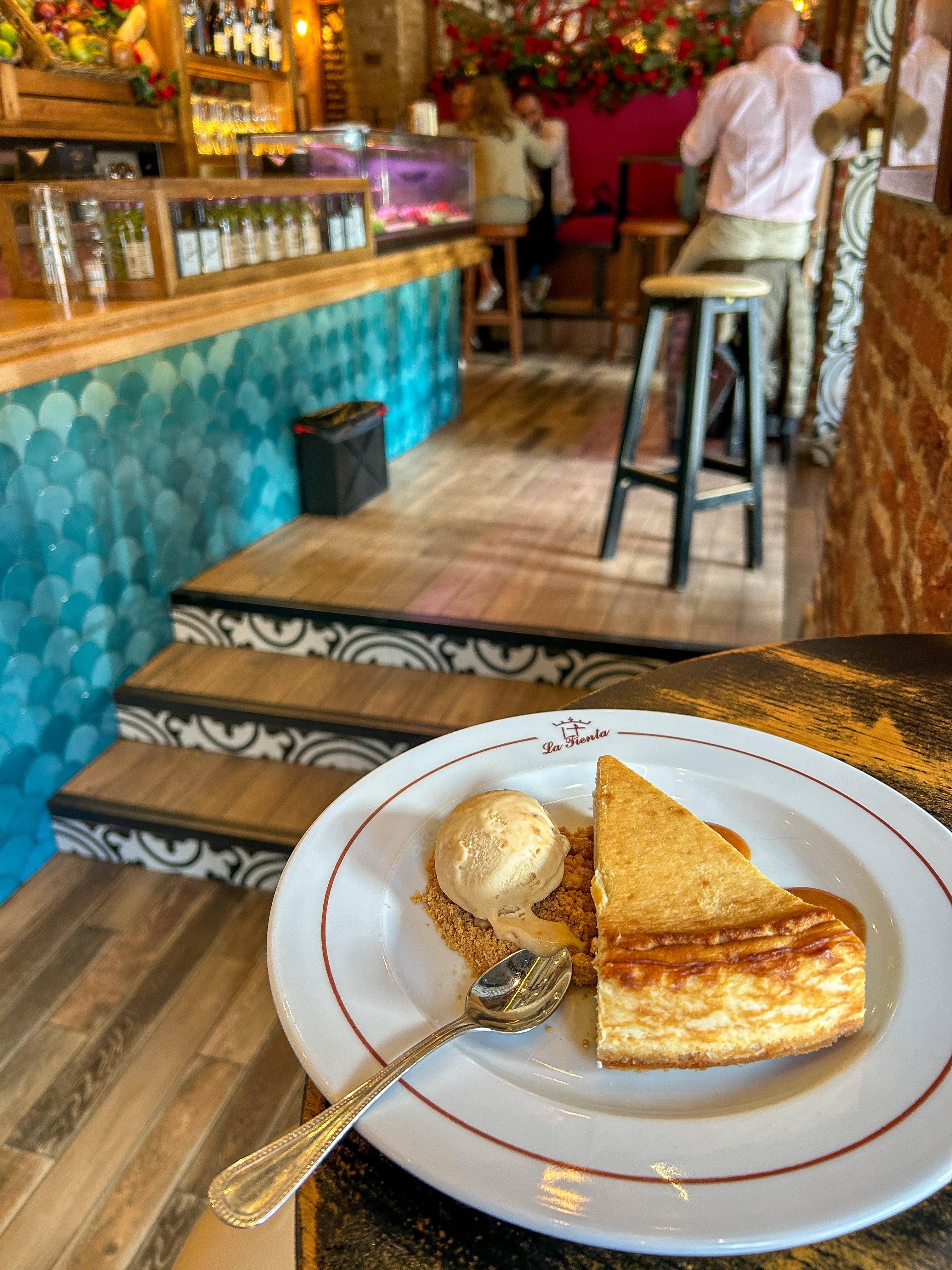 Dr. Angel Martin | Taberna La Tienta